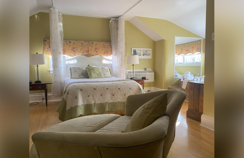 Leaside Manor, a 104-year-old property that became the cornerstone of a ...